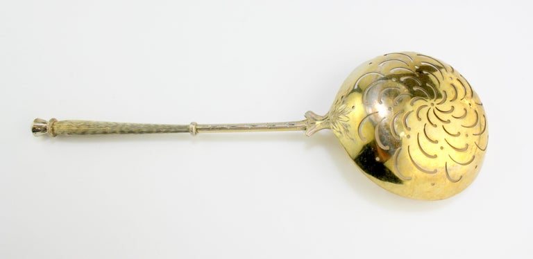 Antique 19th Century French Silver Sugar Caster For Sale at 1stDibs