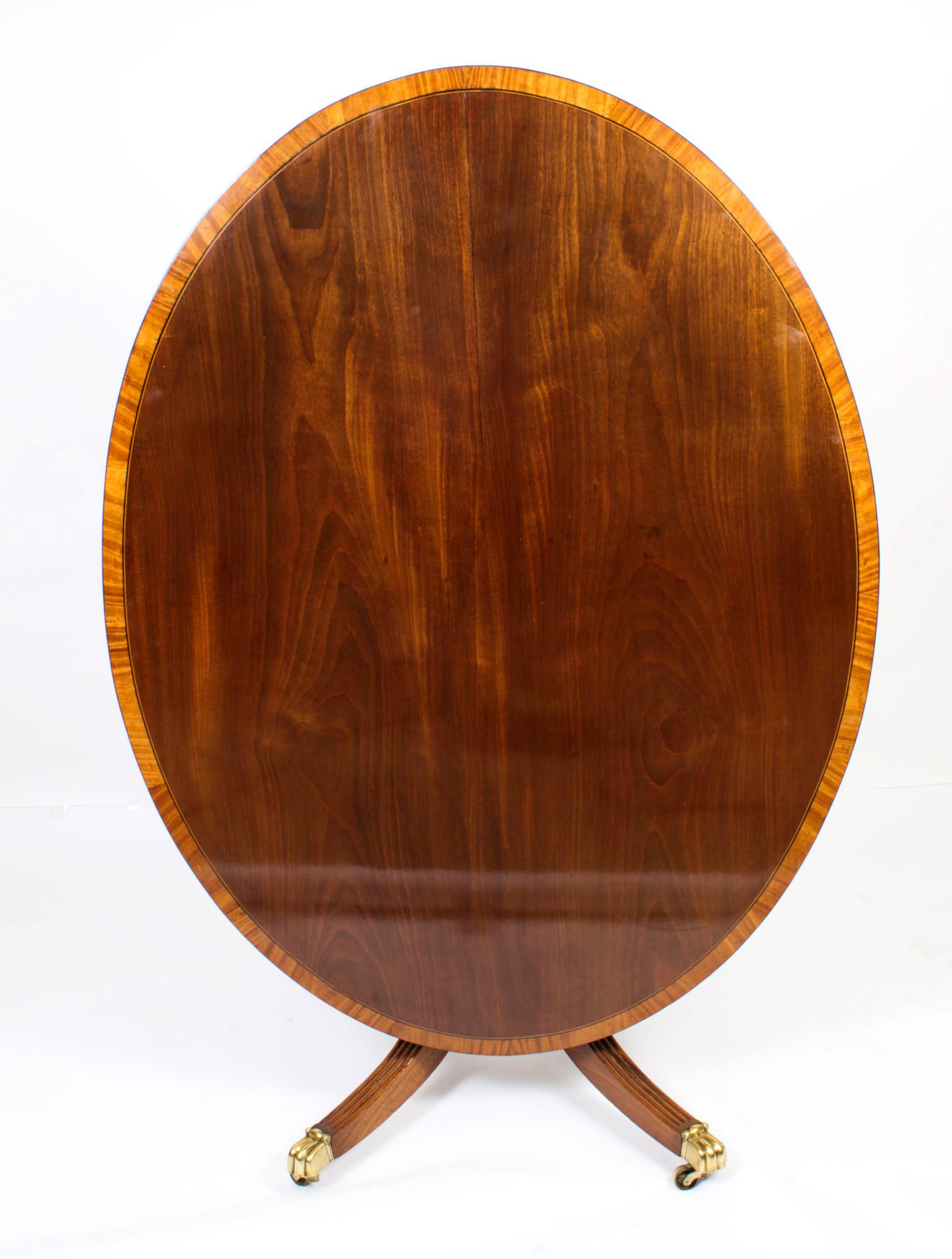 Antique Oval Regency Flame Mahogany Dining Table 19th C For Sale at 1stDibs
