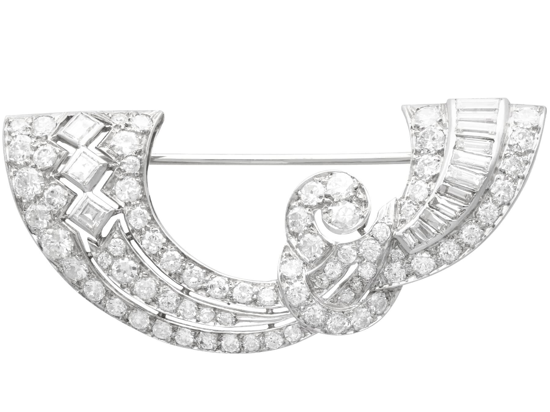 Antique 14.84Ct Diamond and Platinum Brooch Circa 1920 For Sale at 1stDibs