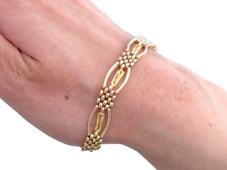 Antique 9 Ct Yellow Gold Bracelet For Sale at 1stDibs