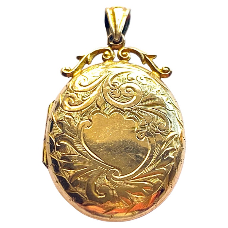 Antique 9ct Gold Locket For Sale at 1stDibs
