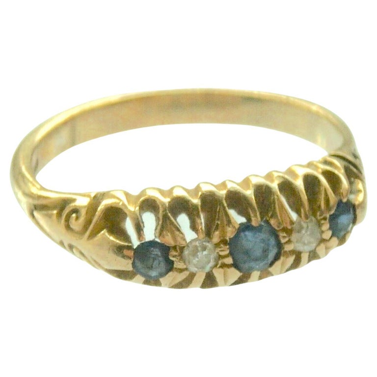 Antique 9ct Gold Sapphire and Diamond Ring For Sale at 1stDibs