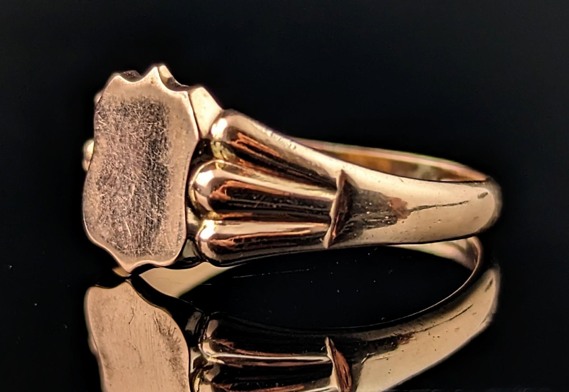 Antique 9k rose gold signet ring, pinky ring For Sale at 1stDibs