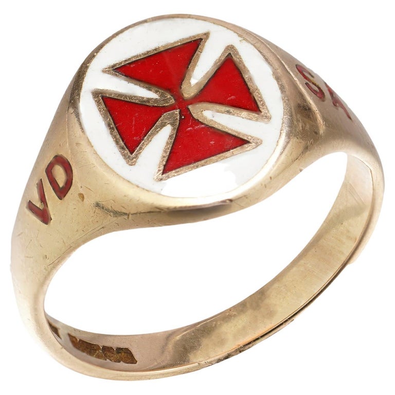 Vintage 9kt. Yellow Gold and Enamel Ring, Depicting Maltese Cross For ...