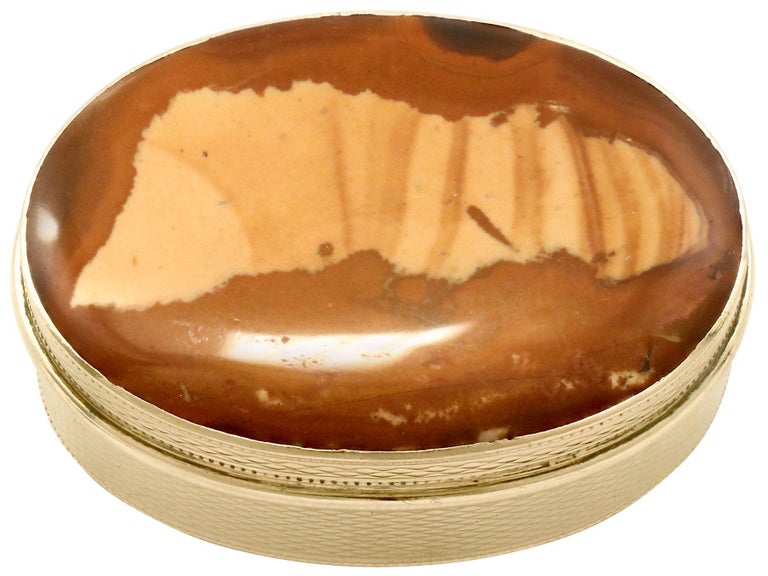 Antique Agate and Yellow Gold Pill Box For Sale at 1stDibs