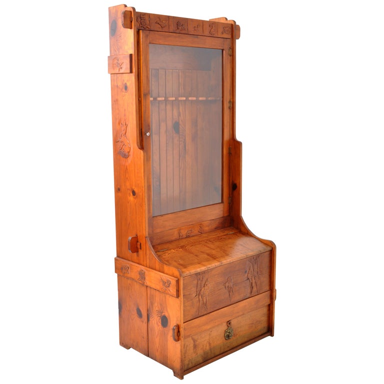 Antique American Carved Knotty Pine Country Gun Rifle Display Cabinet ...