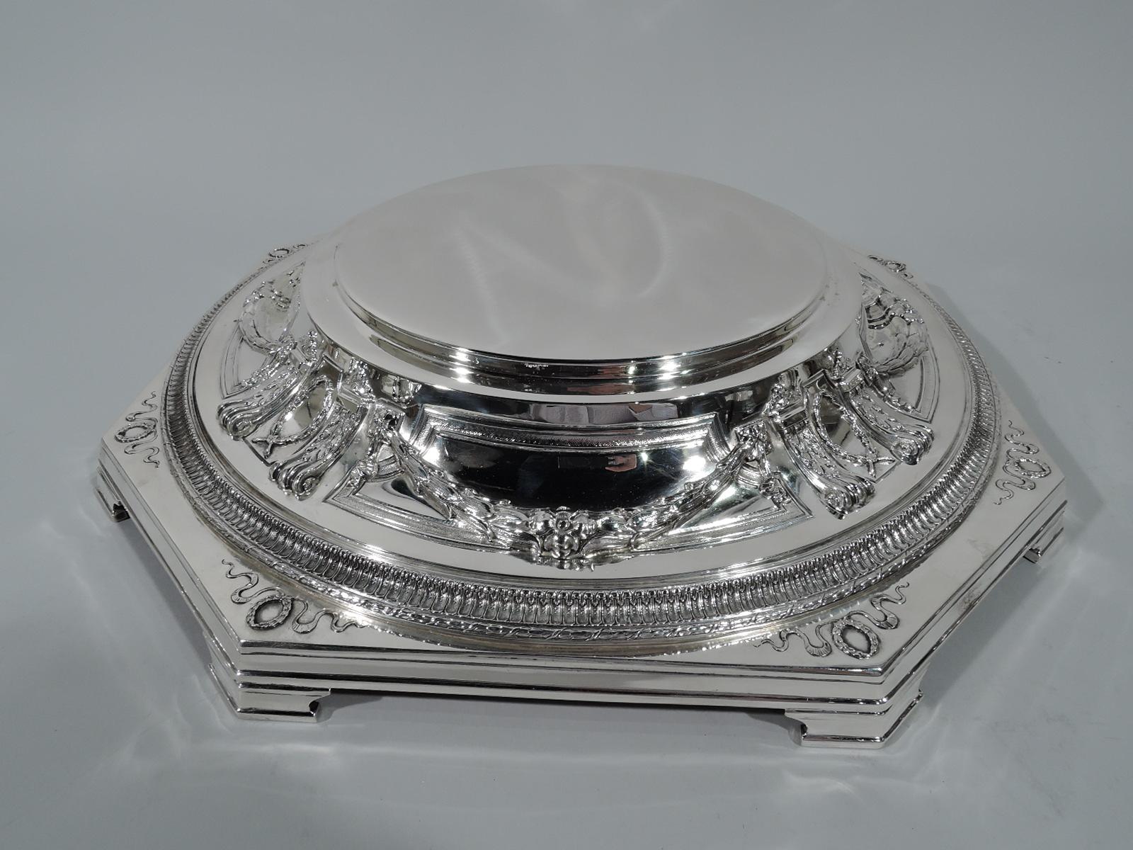Antique American Sterling Silver Centerpiece Bowl on Plateau For Sale ...