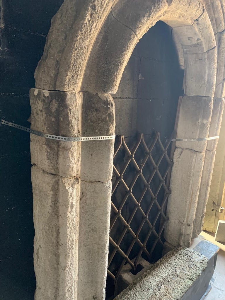 Antique Arched Portal / Window Frame in Grey Stone, 17th Century, Italy ...