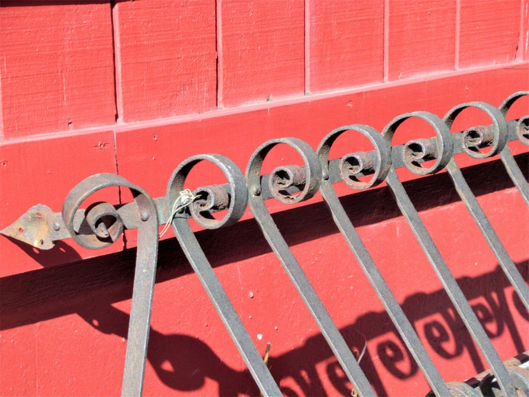 Antique Architectural Hand Wrought Iron Window Box Railing For Sale at ...