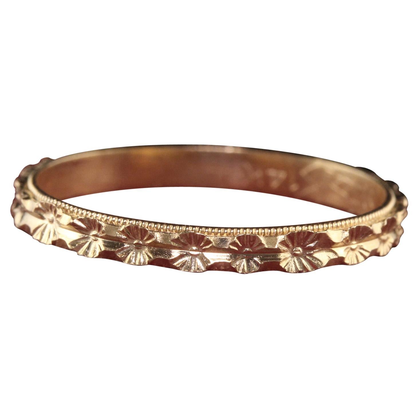 Antique Art Deco 14K Yellow Gold Engraved Wedding Band For Sale at 1stDibs