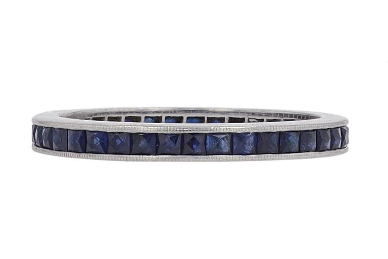 Antikes Art Deco French Cut Saphir Eternity Hochzeitsband im Angebot ...