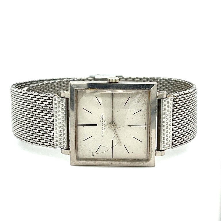 Antique Audemars Piguet Ultra Thin Square Unisex 25mm Watch in 18K ...
