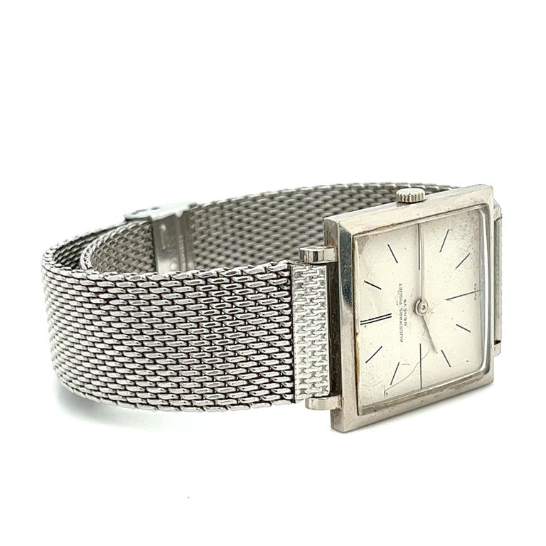 Antique Audemars Piguet Ultra Thin Square Unisex 25mm Watch in 18K ...