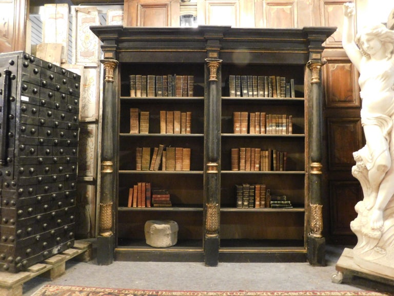 Antique Black and Gold Lacquered Wood Bookcase, Early 1800s, Italy at ...