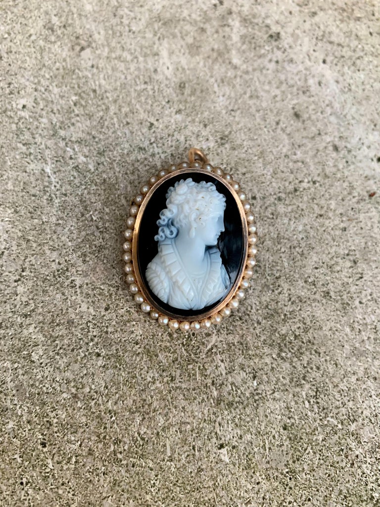 Antique Black and White Stone Cameo 14 Karat Yellow Gold Brooch and ...