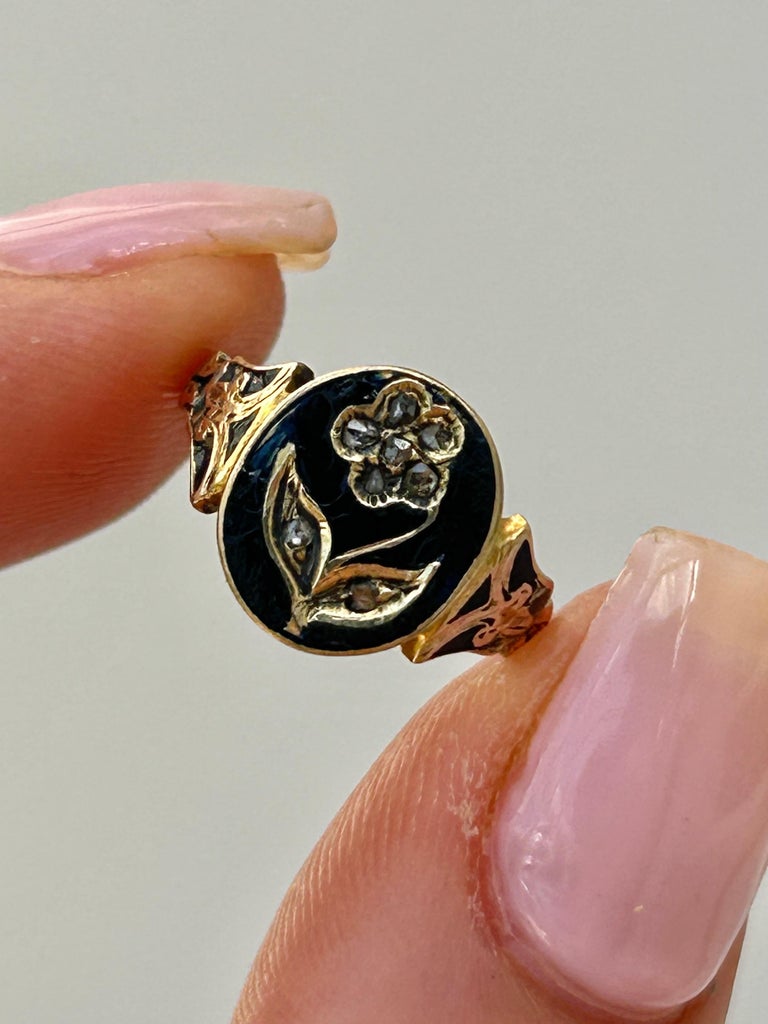 Antique Black Enamel Rose Cut Diamond Forget Me Not Ring in Gold For ...
