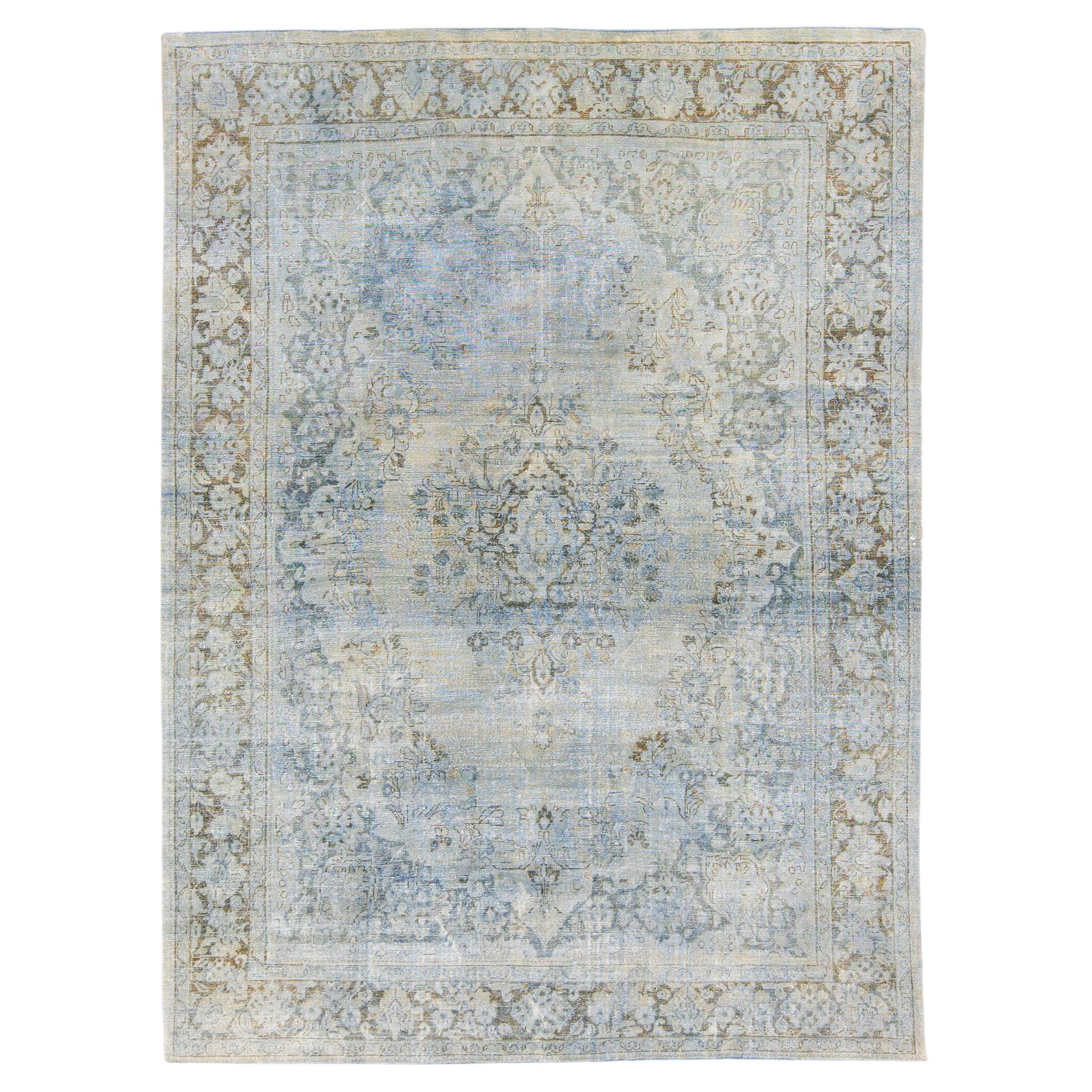 Antique Mahal Rug, Oval Medallion For Sale at 1stDibs
