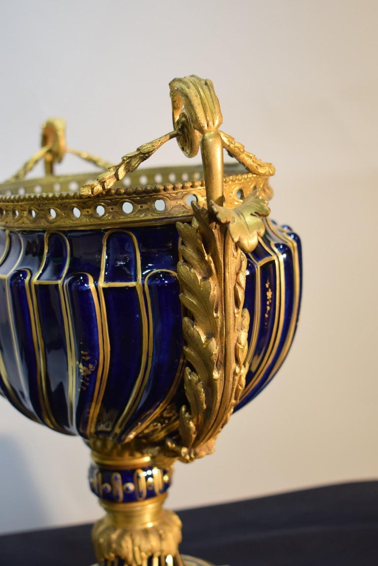 Antique Blue Porcelain Centerpiece at 1stDibs