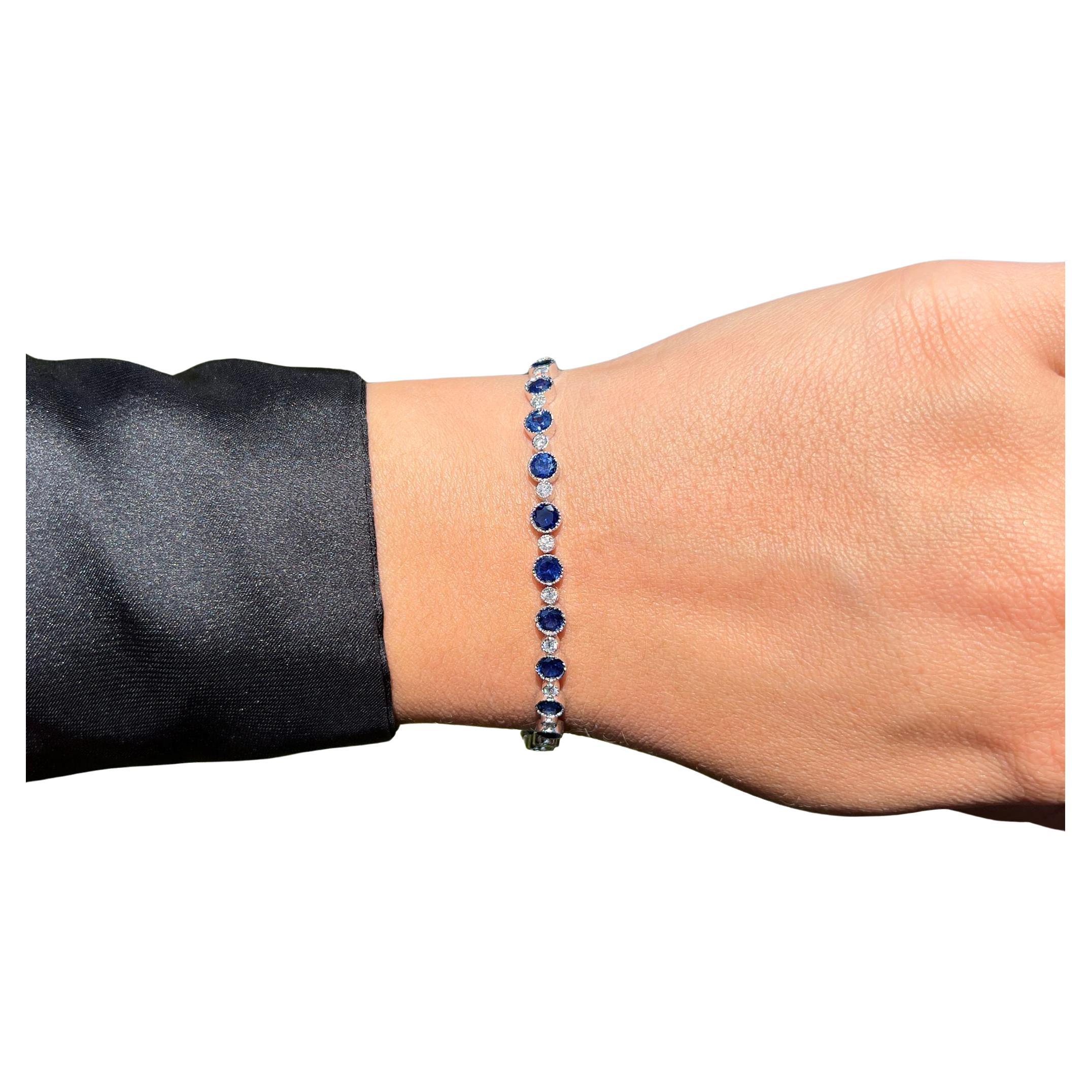 Antique Blue Sapphires and Diamonds Tennis Bracelet 6 Carats 18K White Gold For Sale at 1stDibs