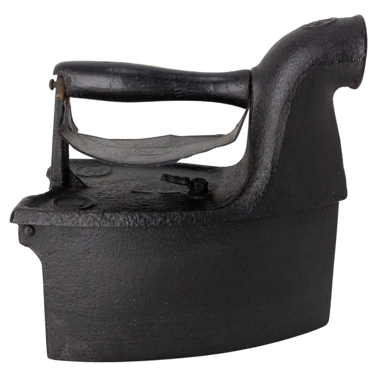 Antique Braise Cast Iron Flat Press Laundry Trivet, France, 19th ...