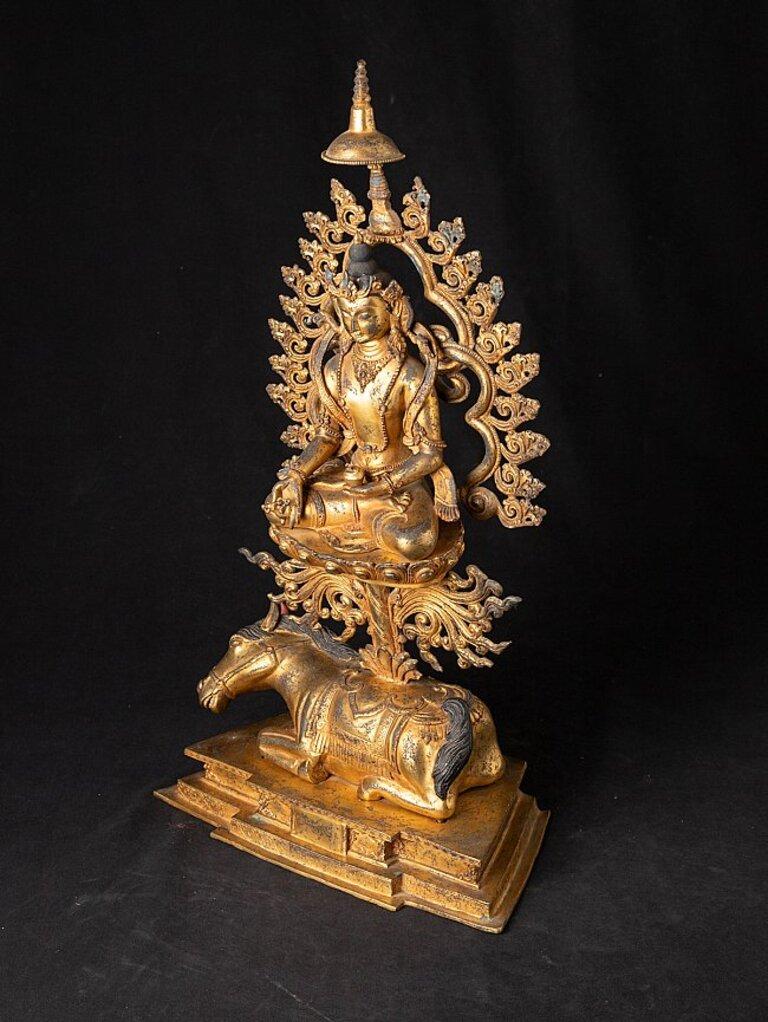 Antique bronze Nepali Buddha statue from Nepal For Sale at 1stDibs