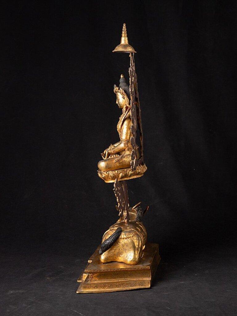Antique bronze Nepali Buddha statue from Nepal For Sale at 1stDibs
