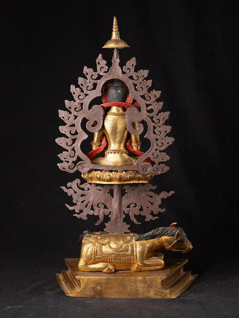 Antique bronze Nepali Buddha statue from Nepal For Sale at 1stDibs