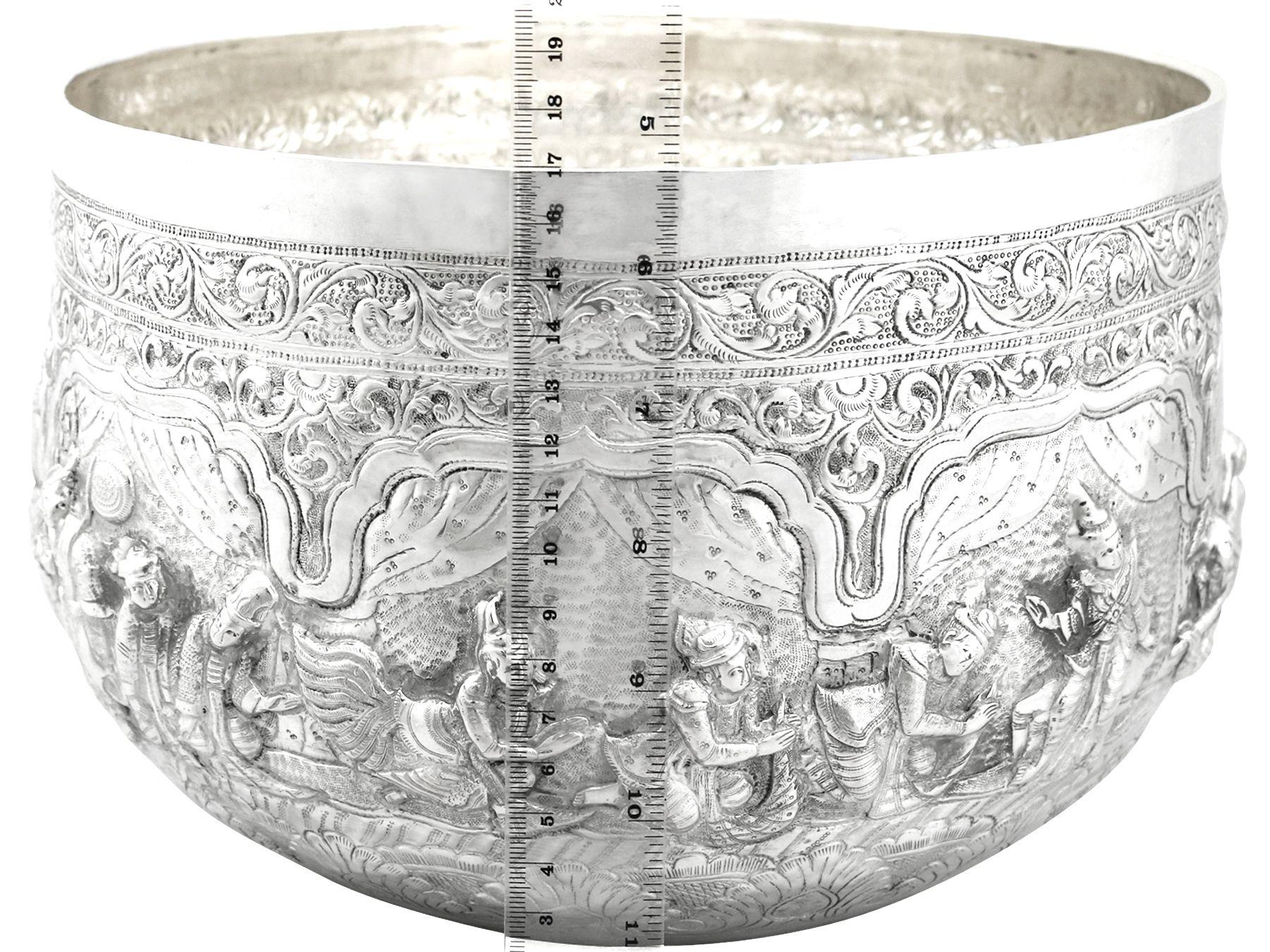 Antique Burmese Silver Thabeik Bowl For Sale at 1stDibs
