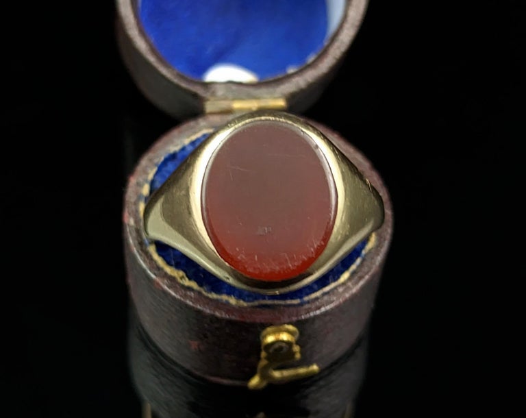 Antique Carnelian Signet Ring, 9k Yellow Gold, Art Deco For Sale at 1stDibs