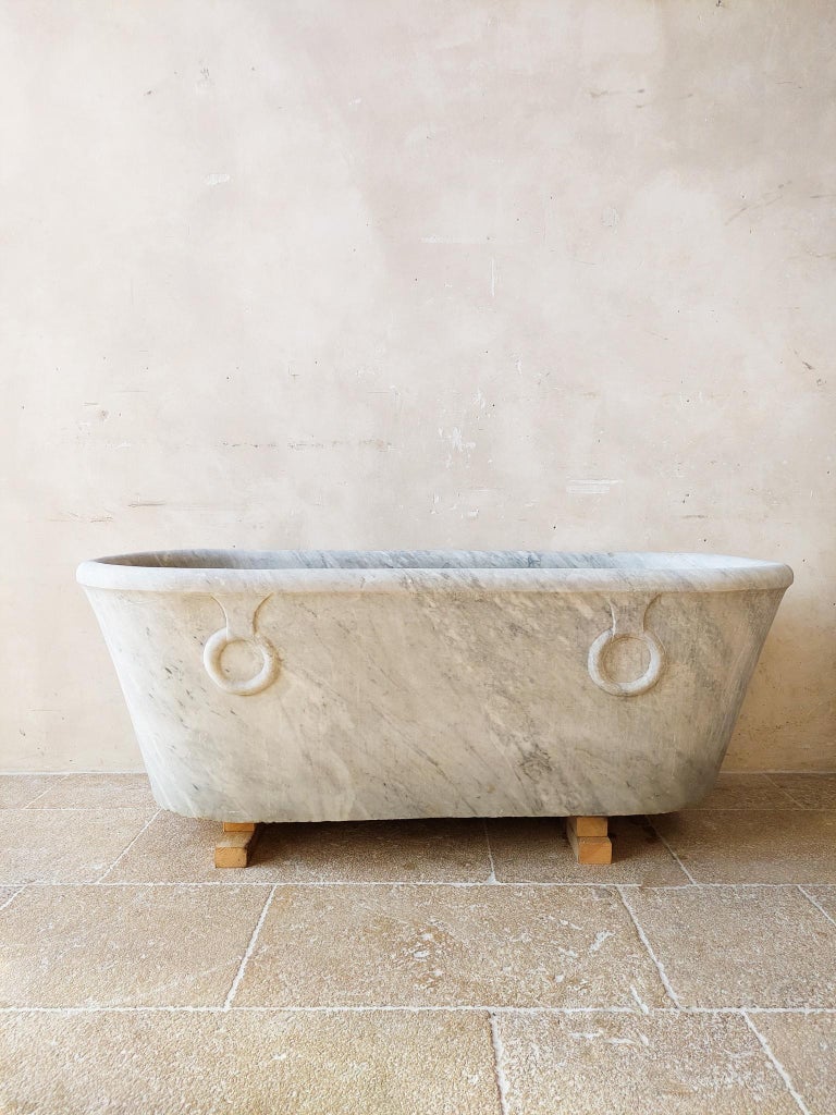 Antique Carrara Marble Bathtub from the Early 19th Century For Sale at ...