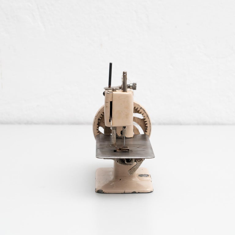 Antique Century Traditional Toy Singer Sewing Machine Reproduction ...