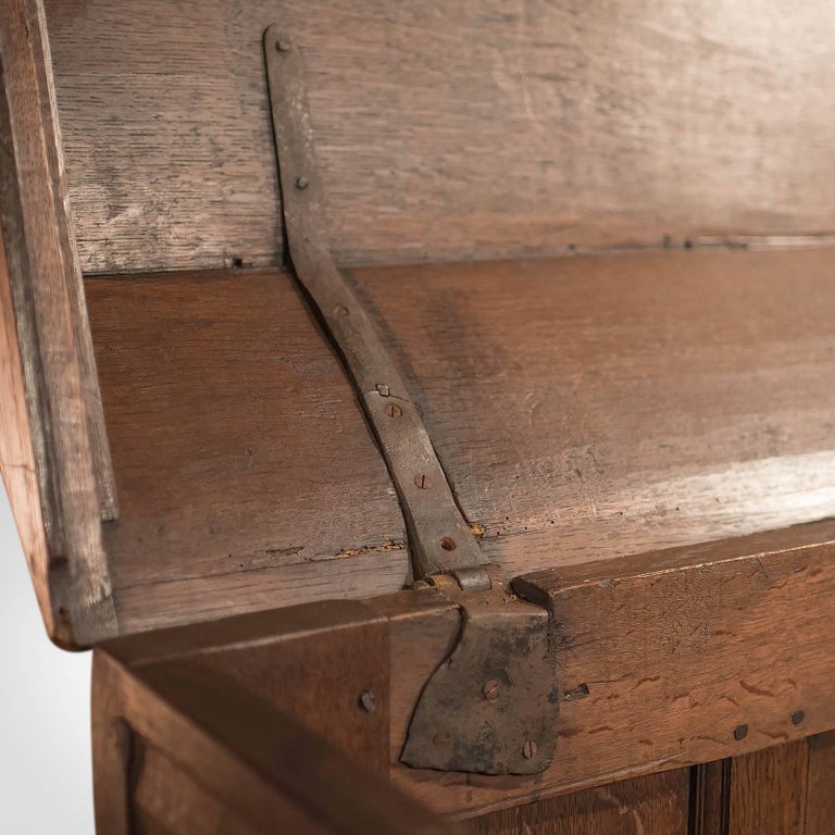 Antique Chest, Oak Ships Trunk, Late 17th Century at 1stDibs