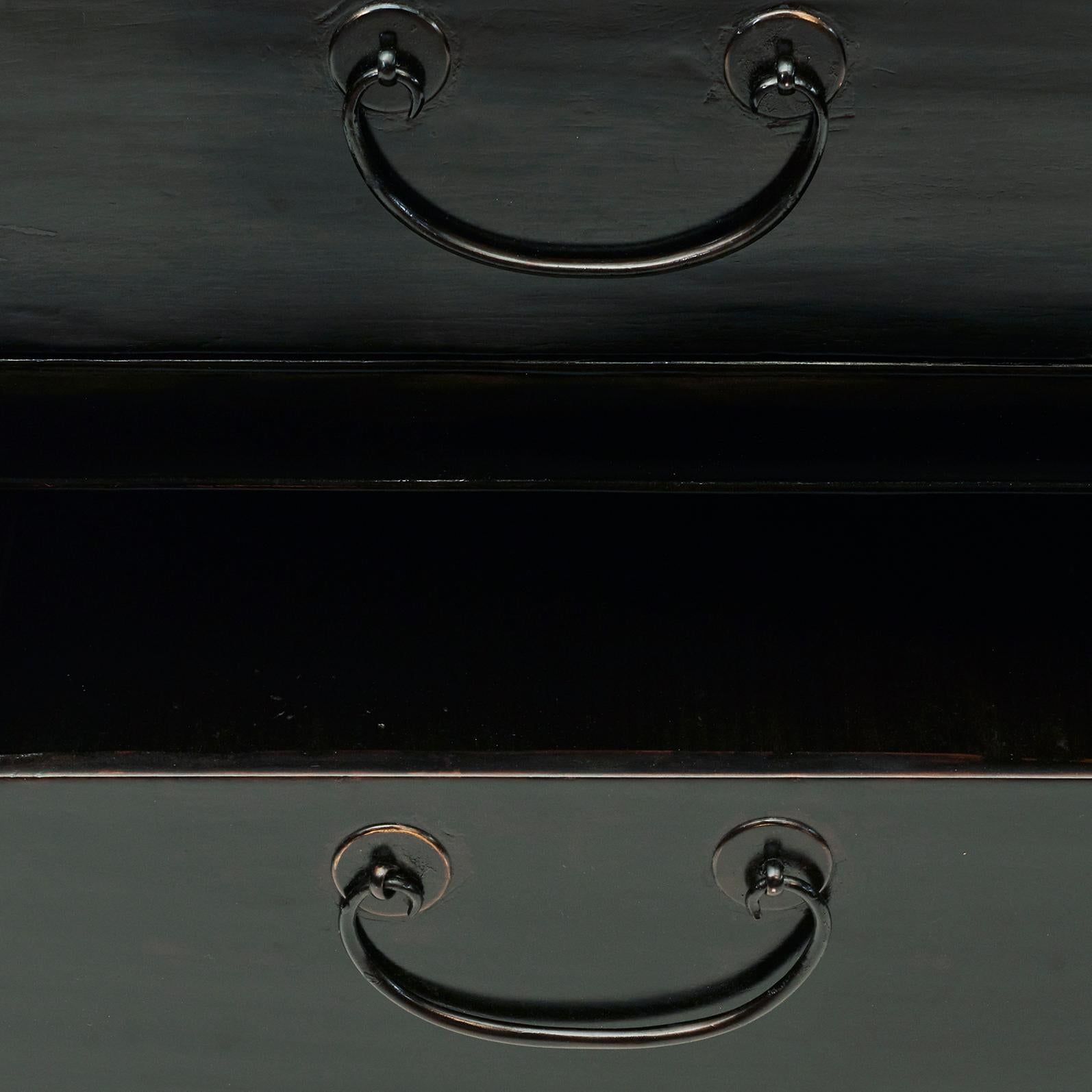 Black Lacquer Freestanding Art Deco Center Table For Sale at 1stDibs