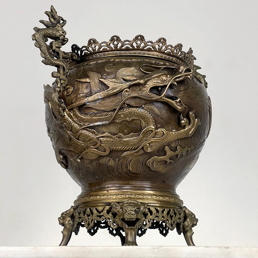 Antique Chinese Bronze Jardiniere, Decorative Planter For Sale at 1stDibs