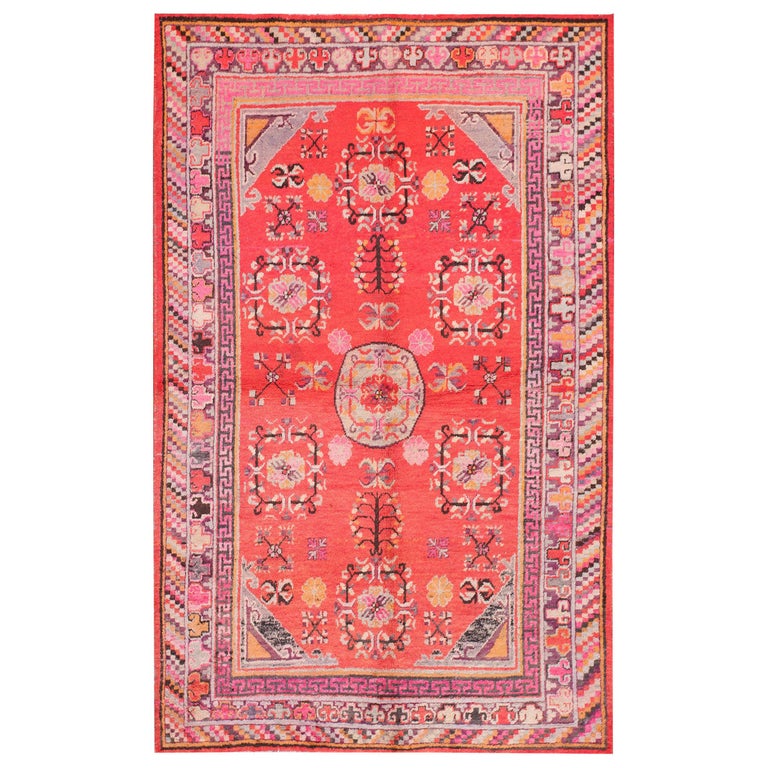 Early 20th Century Central Asian Khotan Carpet ( 5'2" x 8'3" - 157 x ...