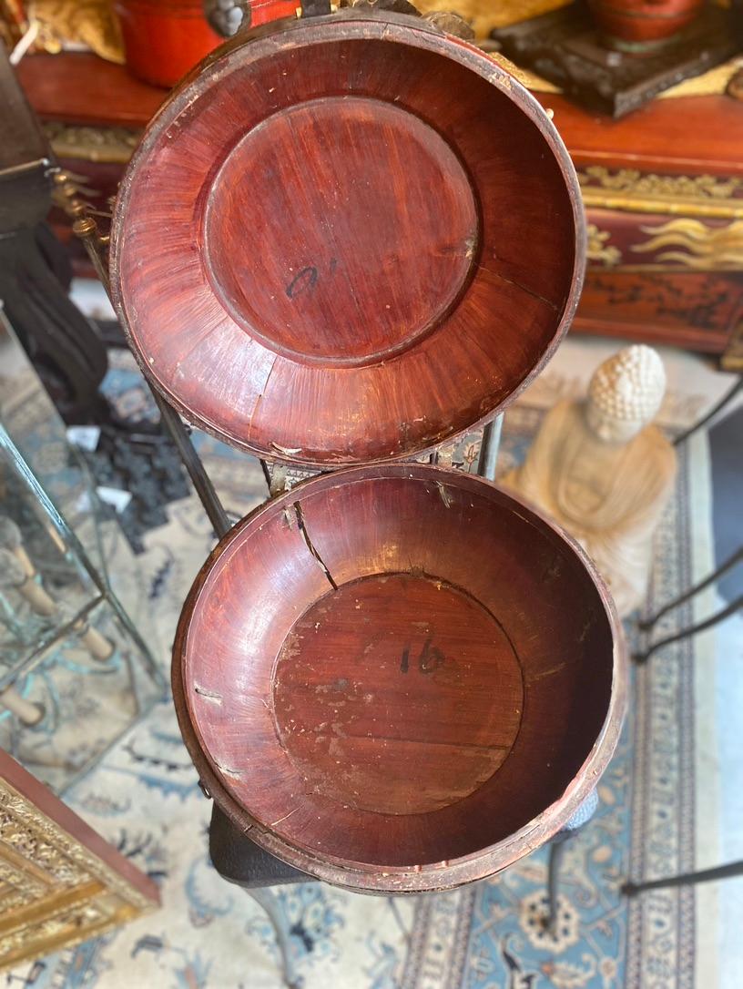 Antique Chinese Presentation Lacquered and Gold Leaf Gift Box For Sale ...