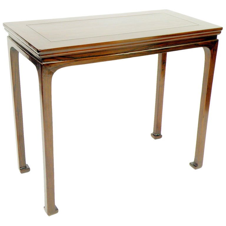 Antique Chinese Table in Classic Ming Style For Sale at 1stDibs