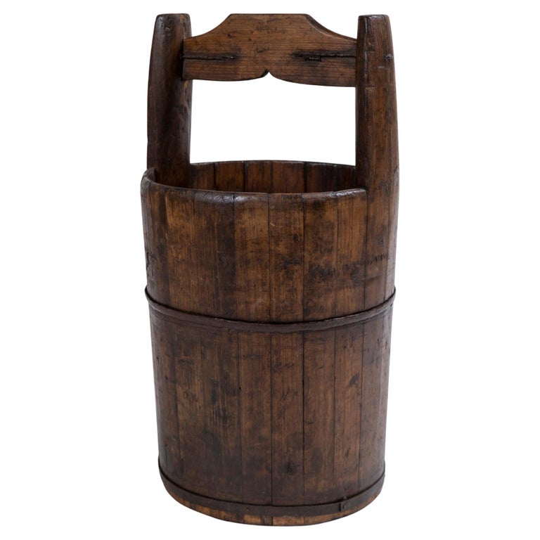 Antique Chinese Water Bucket, Early 20th Century For Sale at 1stDibs