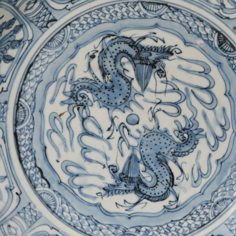 Antique Chinese Zhangzhou Swatow Landscape Dragon Charger, China, Ming ...