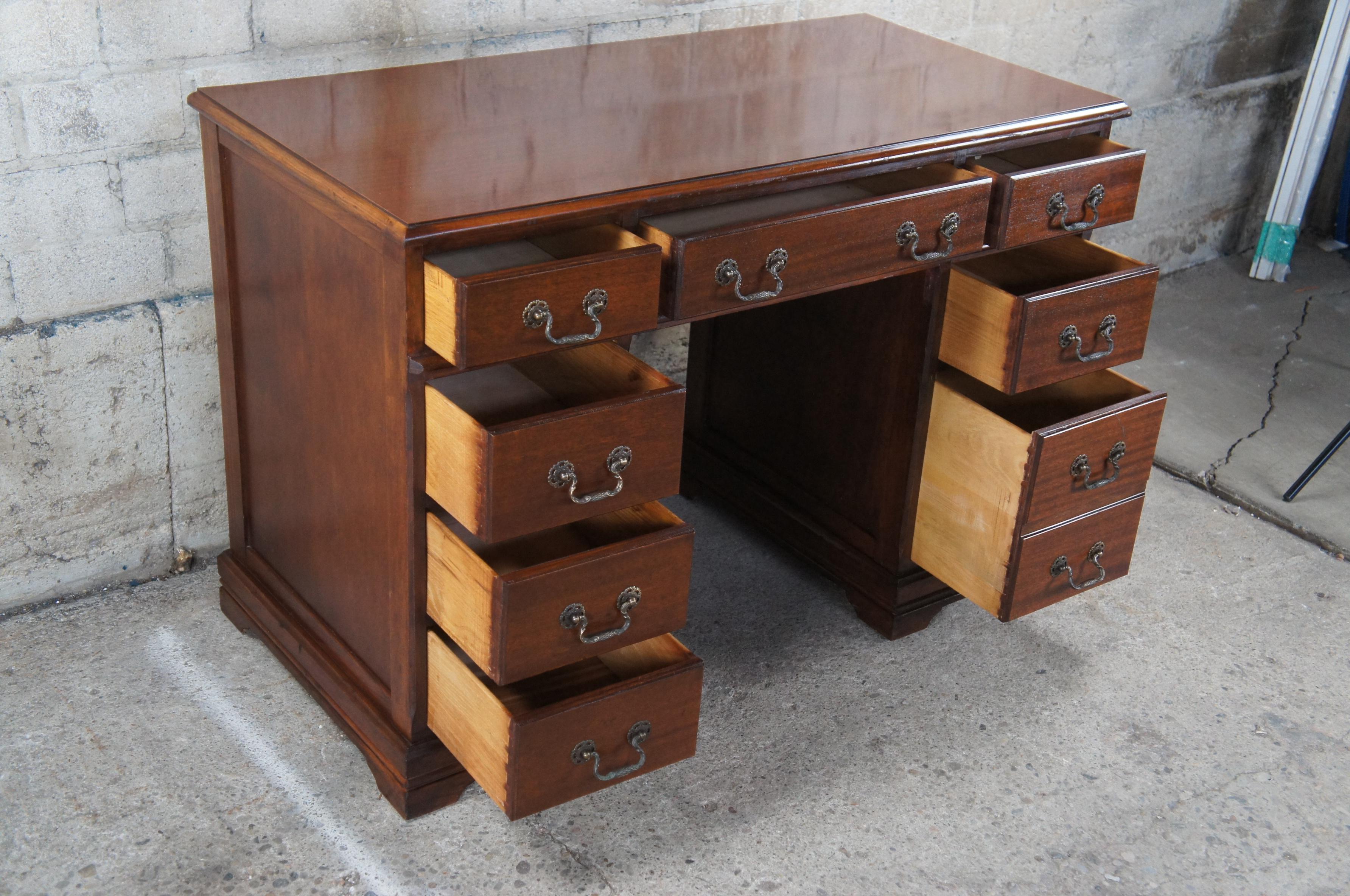 Antique Chippendale Style Mahogany Kneehole Library Office Table ...