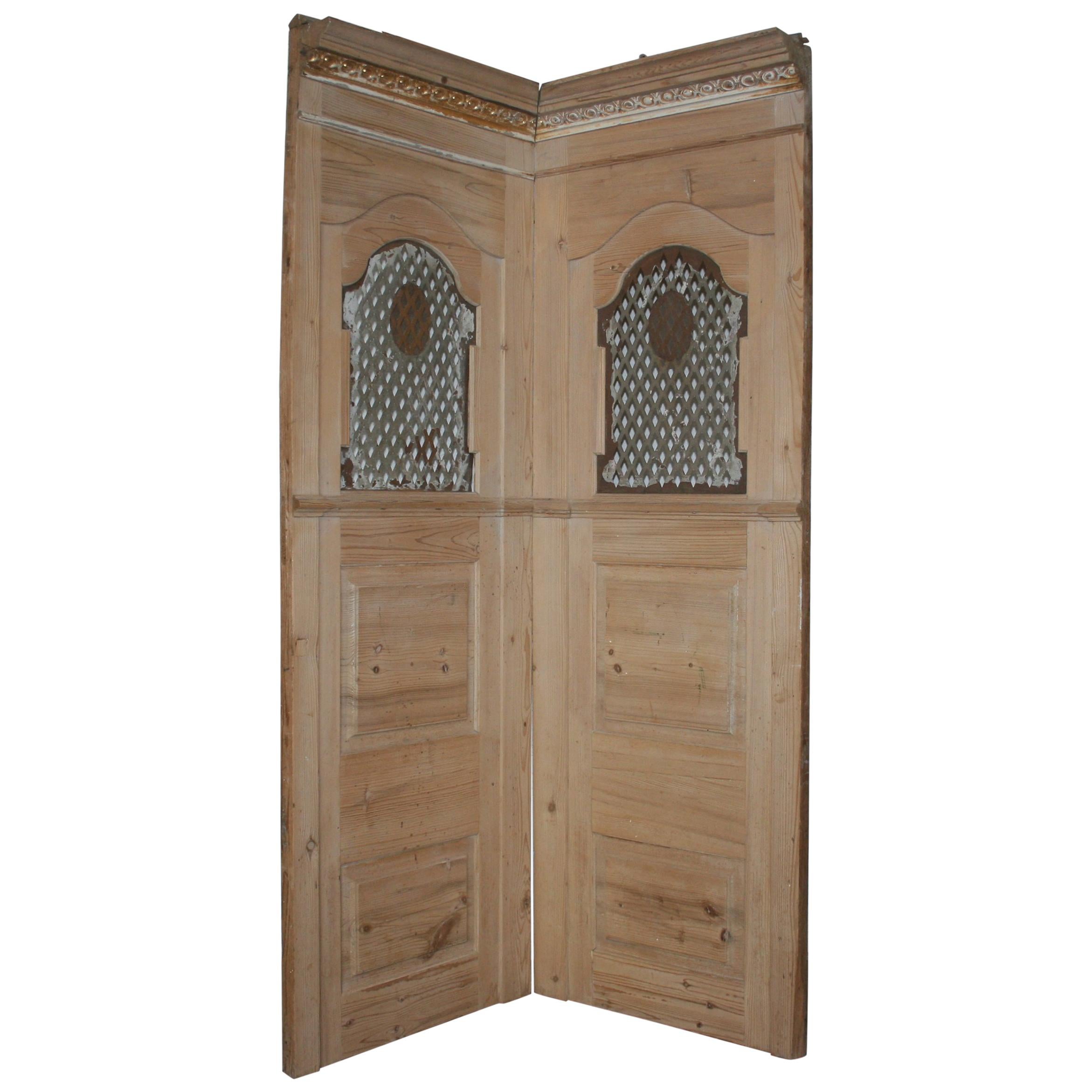 17th Century Tuscan Renaissance Style Confessional Made of Oak For Sale ...