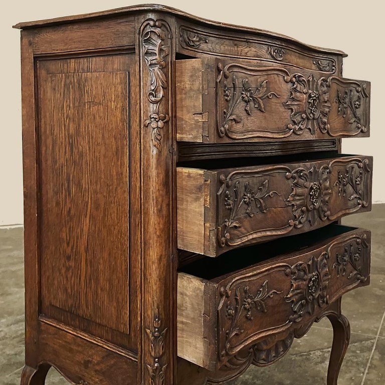 Antique Country French Commode ~ Chest of Drawers For Sale at 1stDibs