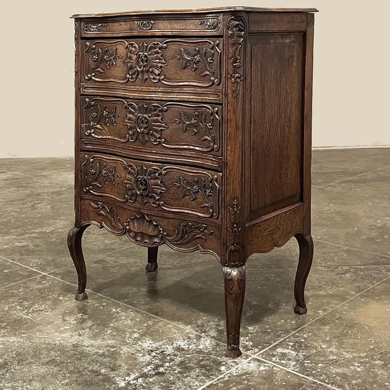 Antique Country French Commode ~ Chest of Drawers For Sale at 1stDibs