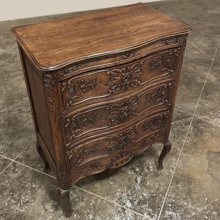 Antique Country French Commode ~ Chest of Drawers For Sale at 1stDibs