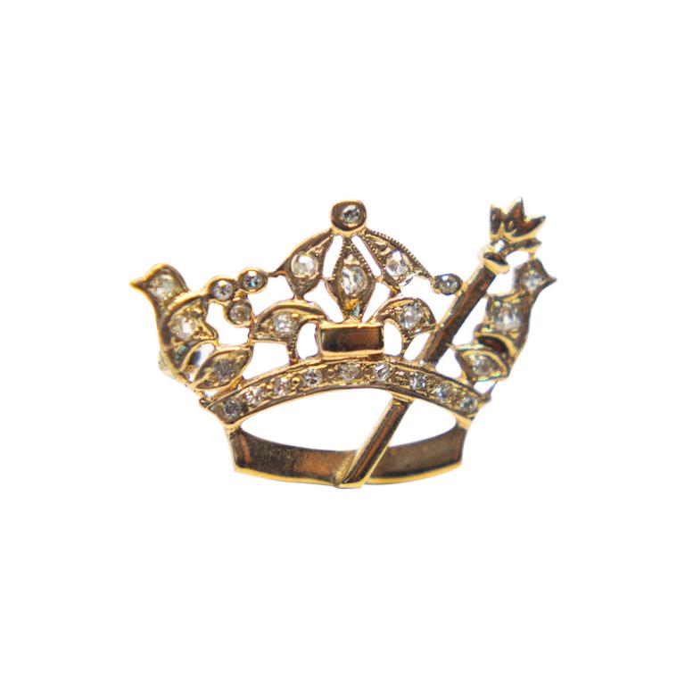 Antique Crown Pin with Diamonds in 18 Karat Yellow Gold For Sale at 1stDibs
