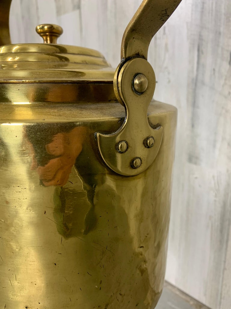 Antique Dutch Brass Coffee Pot and Trivet For Sale at 1stDibs