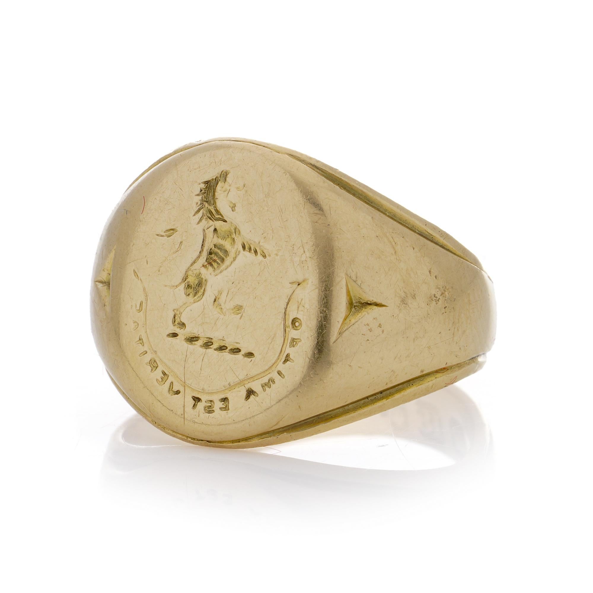 Antique Early 20th Century 18kt Gold Signet Ring For Sale at 1stDibs