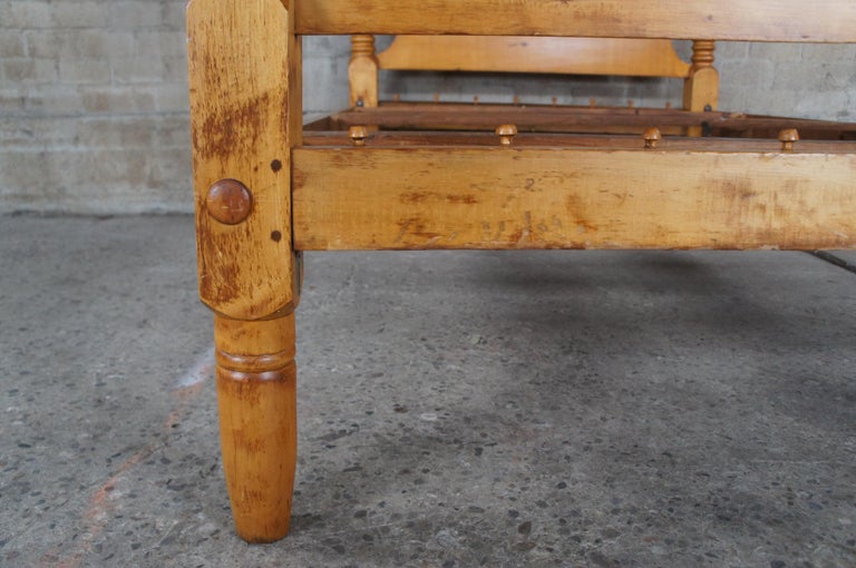 Antique Early American Colonial Maple Jenny Lind Spool 4 Poster Full ...