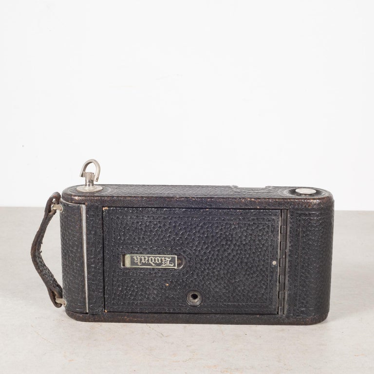 Antique Eastman Kodak "No. 1A Pocket Kodak" Folding Camera, circa 1920 ...