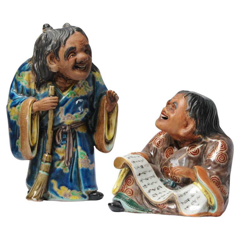 Antike japanische Kutani-Statue aus der Edo/Meiji-Periode des 19 ...